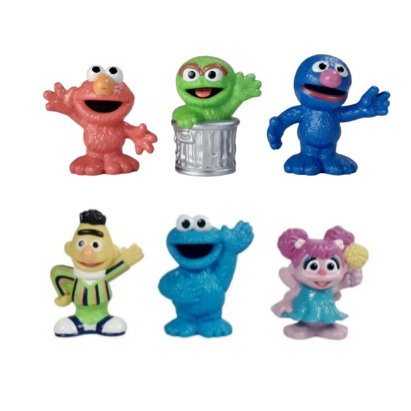 Hasbro | Toys | Sesame Street Workshop Elmo Oscar Grover Bert Cookie ...